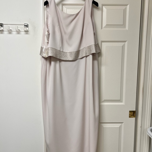 Daymor Couture | Dresses | Elegant Cream Formal Layered Midi Dress And ...
